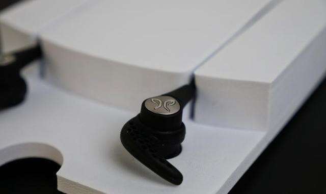 Jaybird X3，运动耳机的鼻祖